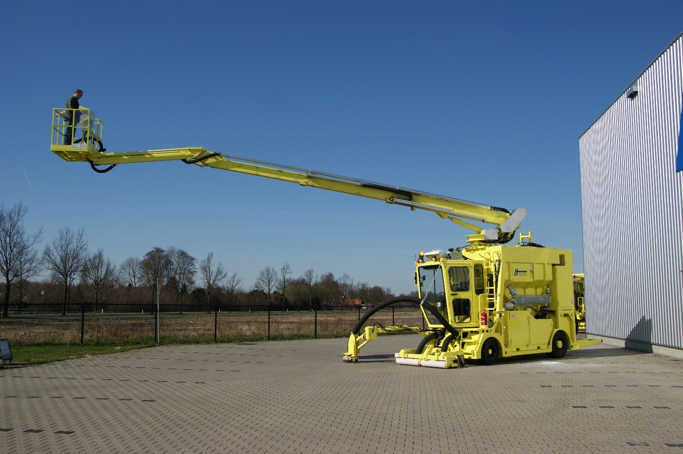 Another one bites the dust | STAS